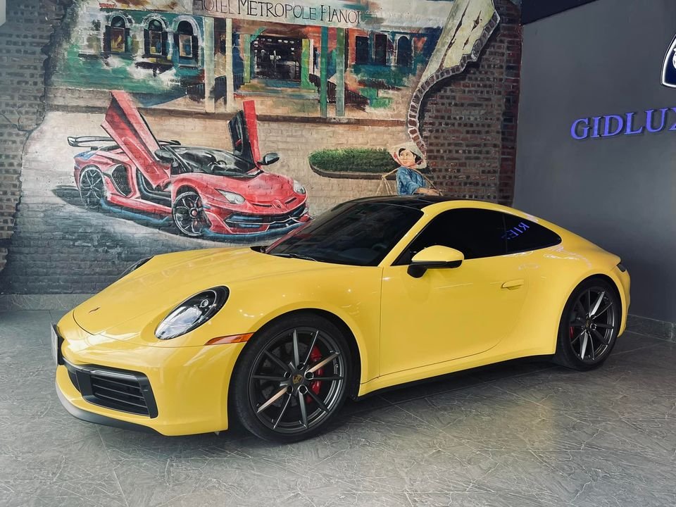 Porsche 911 2021 - Màu vàng, nhập khẩu